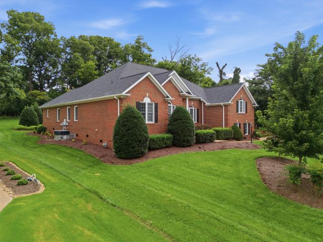 616 Burton Dr