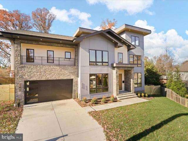 616 Gibson Circle SW