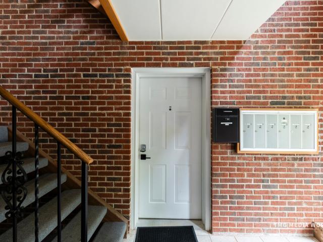 616 E 5th Avenue # 101