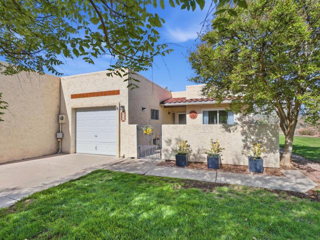 616 Eastlake Drive SE