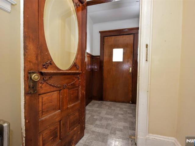 616 Elm Street