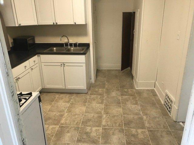 616 Kimball Ave, Waterloo, IA 50701