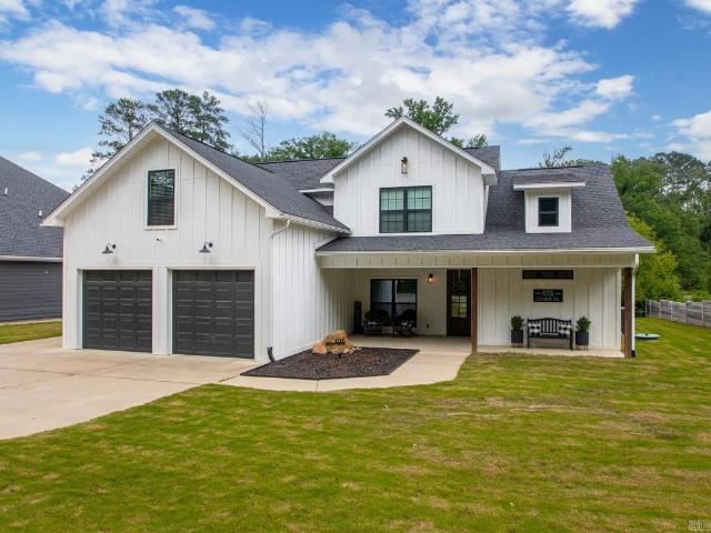 616 HIRAM Drive