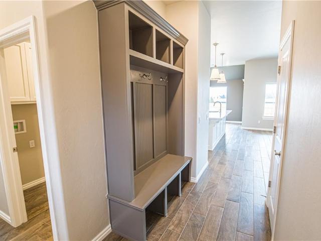 616 John Chisholm Way