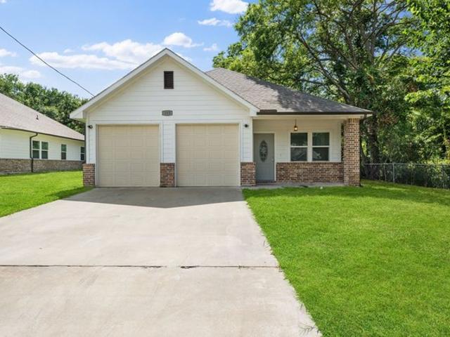 616 Lamar St, Sulphur Springs, TX 75482