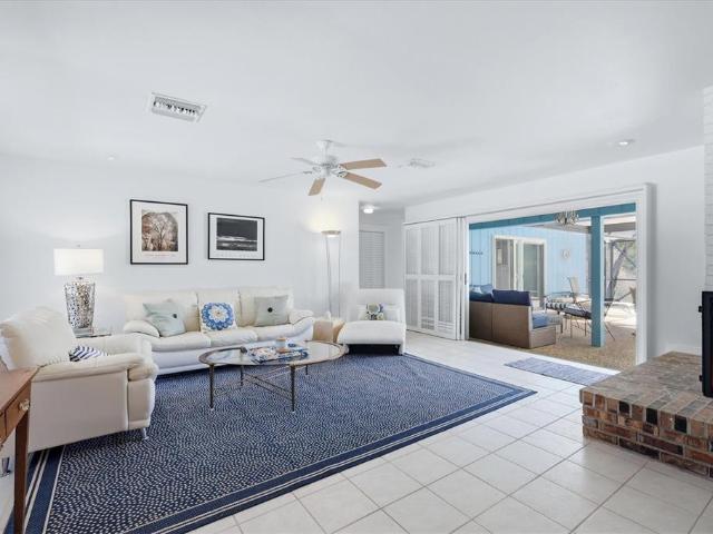 616 Lyons Ln, Longboat Key, FL 34228 | MLS #TB8490 | Compass