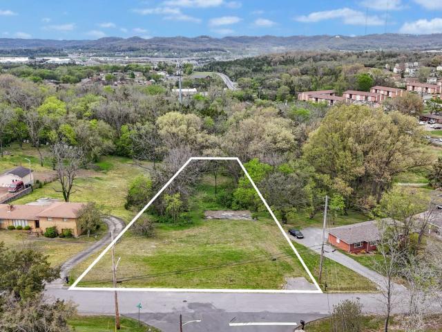 616 Malta Dr, Nashville, TN 37207 | MLS #3169 | Compass