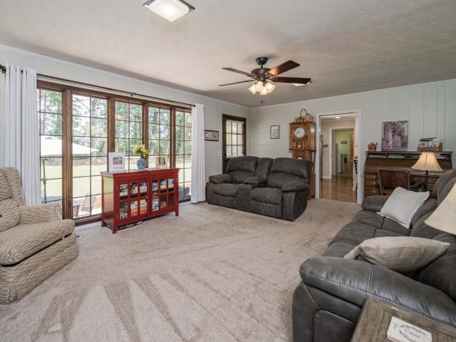 616 Maple Ln