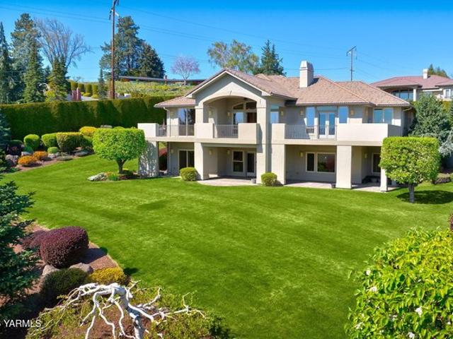 616 N 65th Ave, Yakima, WA 98908