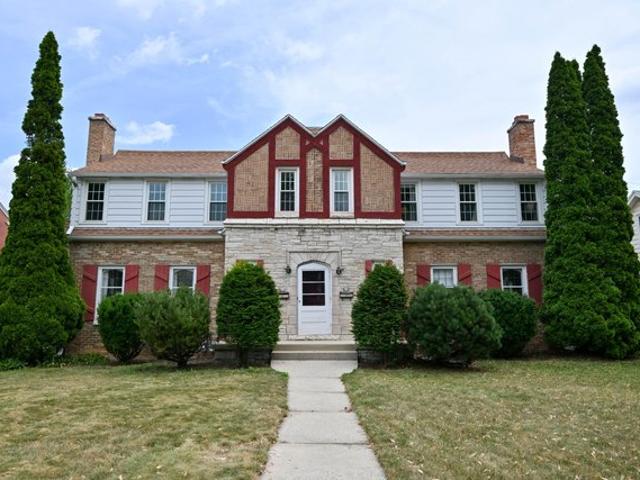 616 N 104th St Unit 618, Wauwatosa, WI 53226