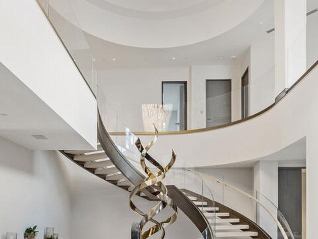 616 N Beverly Drive