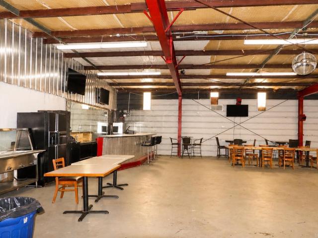 616 N Main St