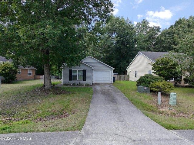 616 S Hampton Dr, Jacksonville, NC 28546