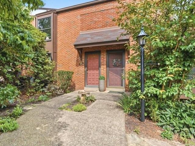 616 Sewickley Heights Dr, Sewickley, PA 15143