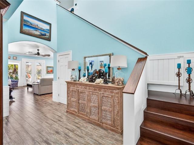 616 Shoreline Circle