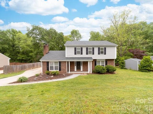 616 Silversmith Ln, Charlotte, NC 28270