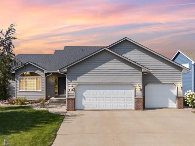 616 St Gregory St, Harrisburg, SD 57032