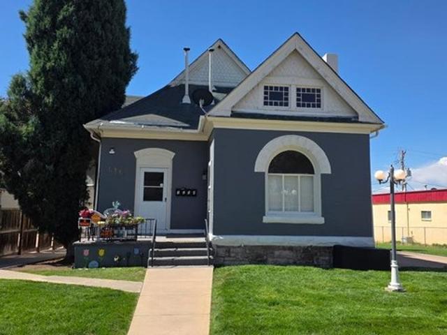 616 W 10th St, Pueblo, CO 81003