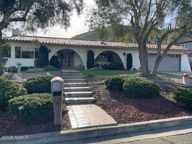 616 University Dr, Lompoc, CA 93436