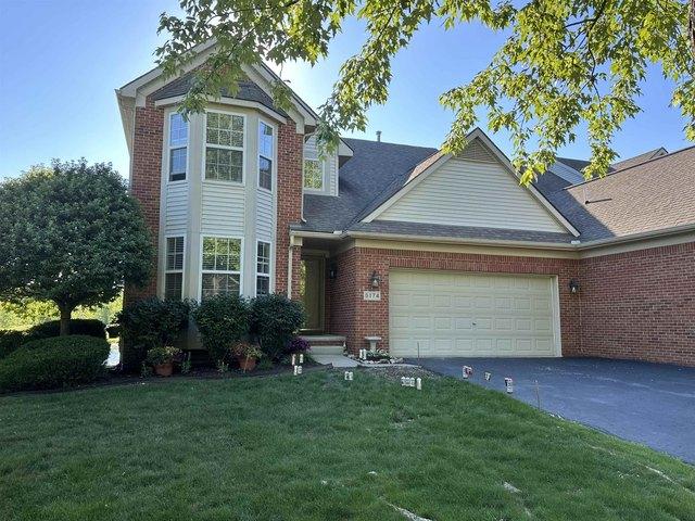 6174 Lone Oak Cir, Grand Blanc, MI 48439