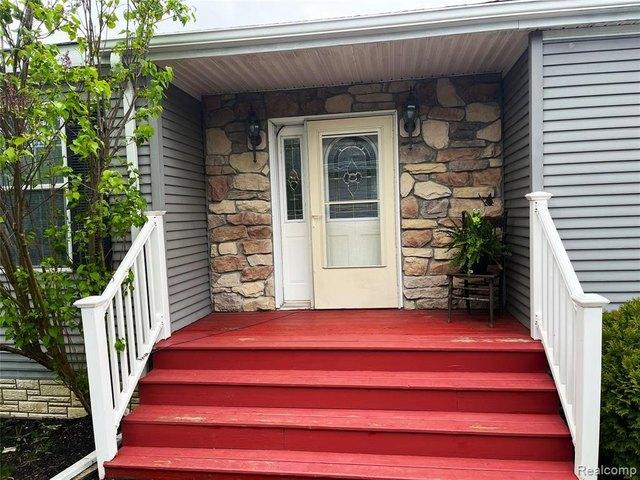 6175 S Branch Ln, Kimball Township, MI 48074