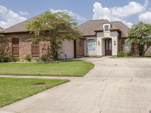 6177 Deanne Marie Dr, Zachary, LA 70791