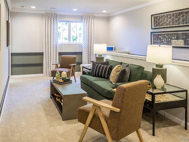 6179 Parker Drive