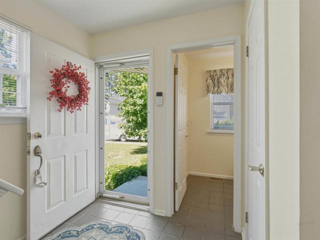 6179 Towhee Ln
