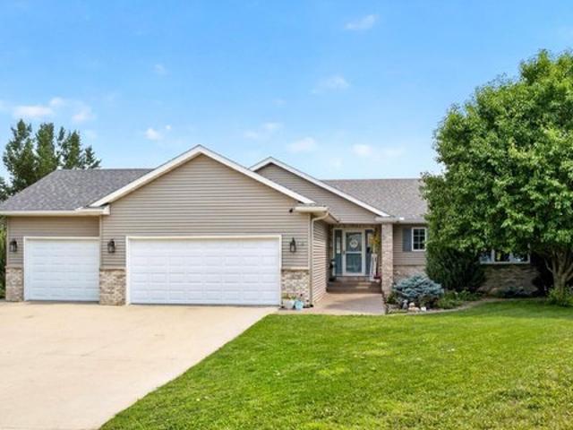 6170 Stonebrooke Ln SW, Rochester, MN 55902