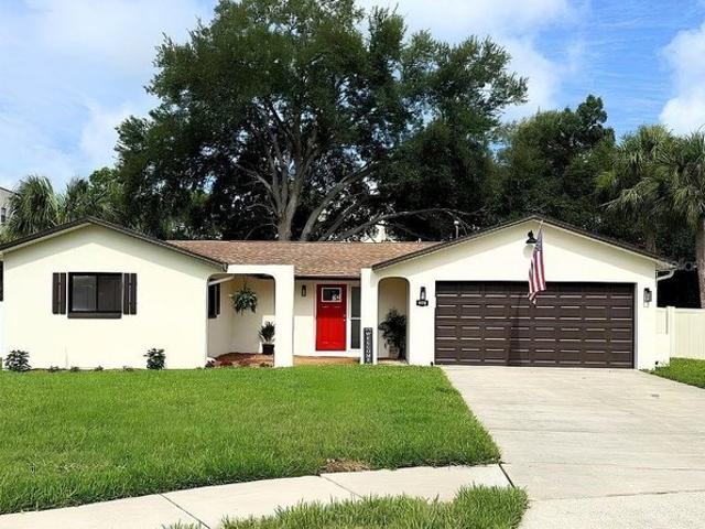 6170 Sundown Dr, Saint Petersburg, FL 33709
