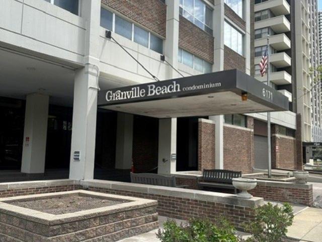 6171 N Sheridan Rd Apt 2108, Chicago, IL 60660