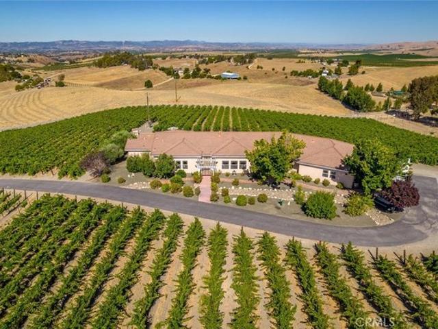 6172 Hawk Ridge Pl, San Miguel, CA 93451