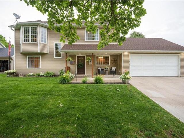 617 12th St, Farmington, MN 55024