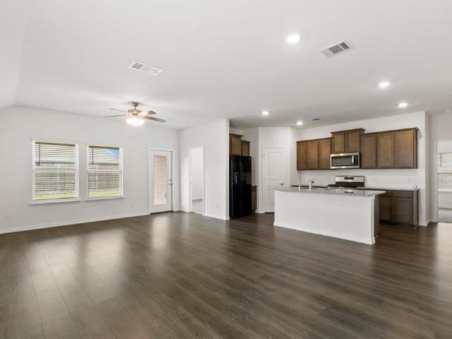 617 Calm Springs Dr, Princeton, TX 75407 | MLS #21226 | Compass