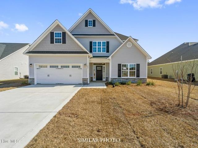 617 Blue Falcon Ct, Jacksonville, NC 28546