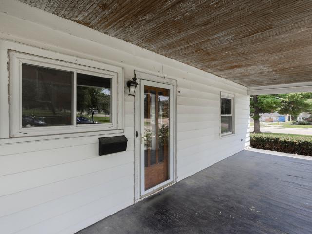 617 Douglas Court