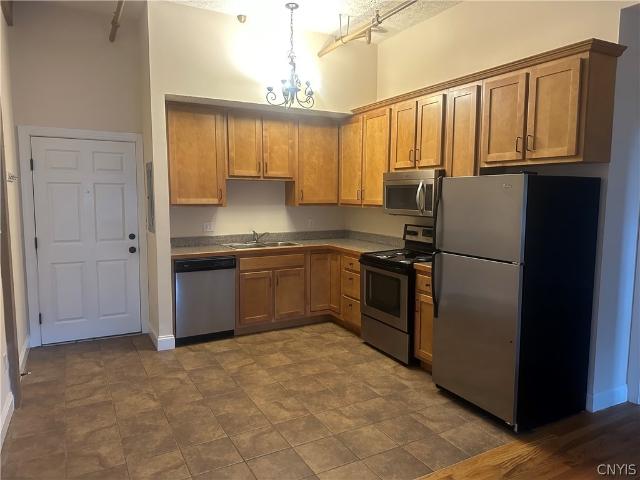 617 E Hiawatha Boulevard # 4
