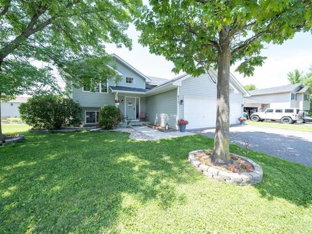 617 Emerson Ave N, Montrose, MN 55363