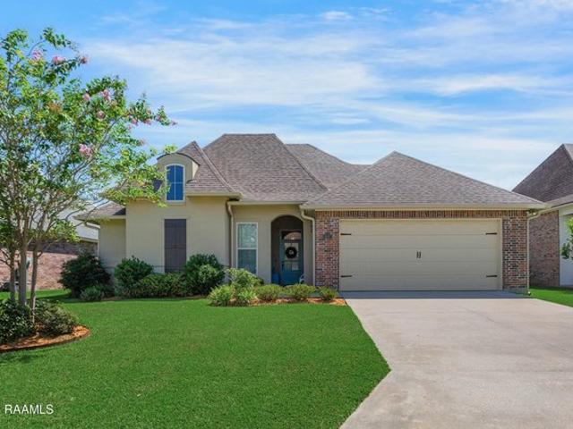 617 Easy Rock Landing Dr, Broussard, LA 70518