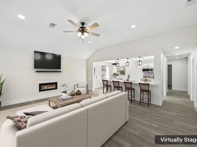 617 Forest Oaks Drive