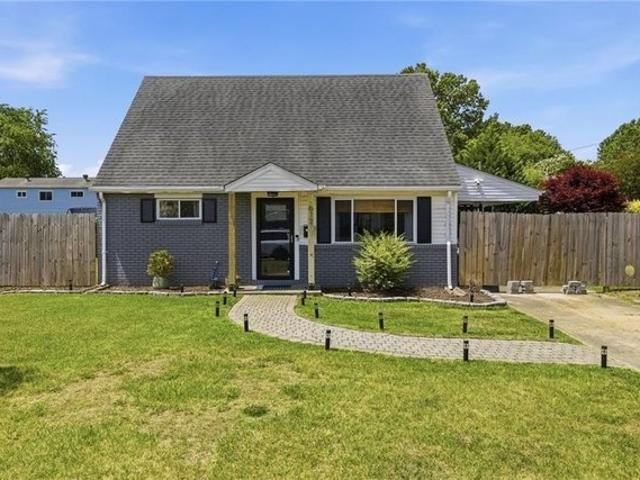617 Kellam Rd, Virginia Beach, VA 23462