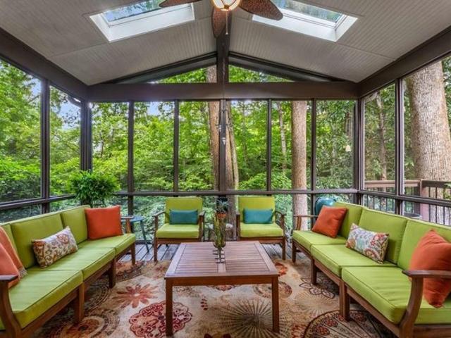 617 Kimberly Ln NE, Atlanta, GA 30306