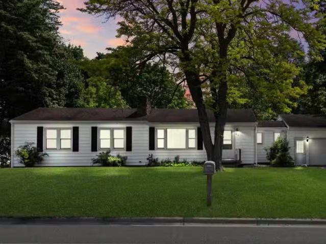617 IVES AVE, BIG RAPIDS, MI 49307 Single Family Residence For.