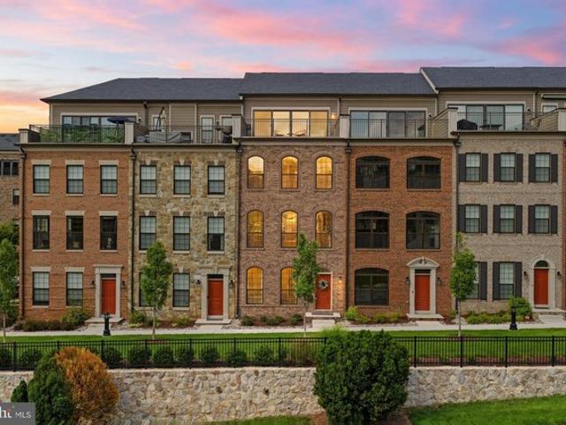 617 Leigh Way, Oxon Hill, MD 20745