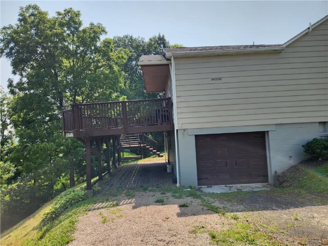 617 Mapletown Rd