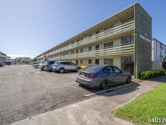 617 McNeill St, Unit 302, Honolulu, HI 96817 | MLS #202607 | Compass