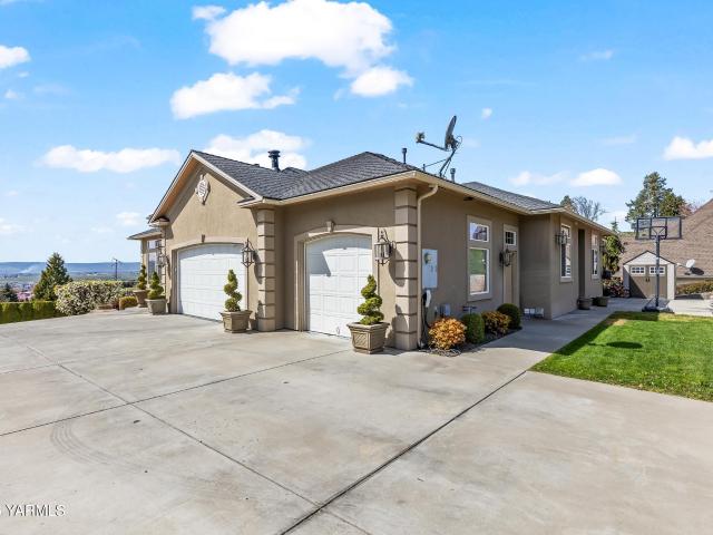 617 N 65th Ave, Yakima, WA 98908 | MLS #26 445