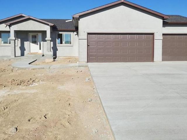 617 N Winona Dr, Pueblo West, CO 81007