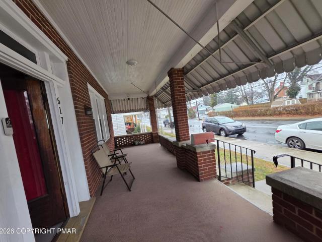 617 N East Street