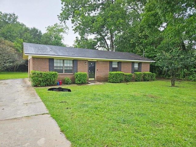617 NE Geise Ave, Dawson, GA 39842